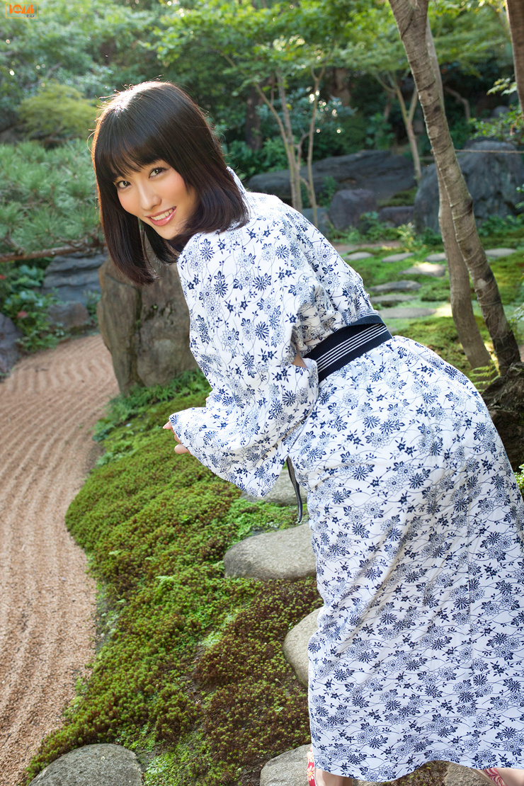 Emi Kurita x Annan Konno "Onsen" Photobook [Bomb.TV] December 2012 ...